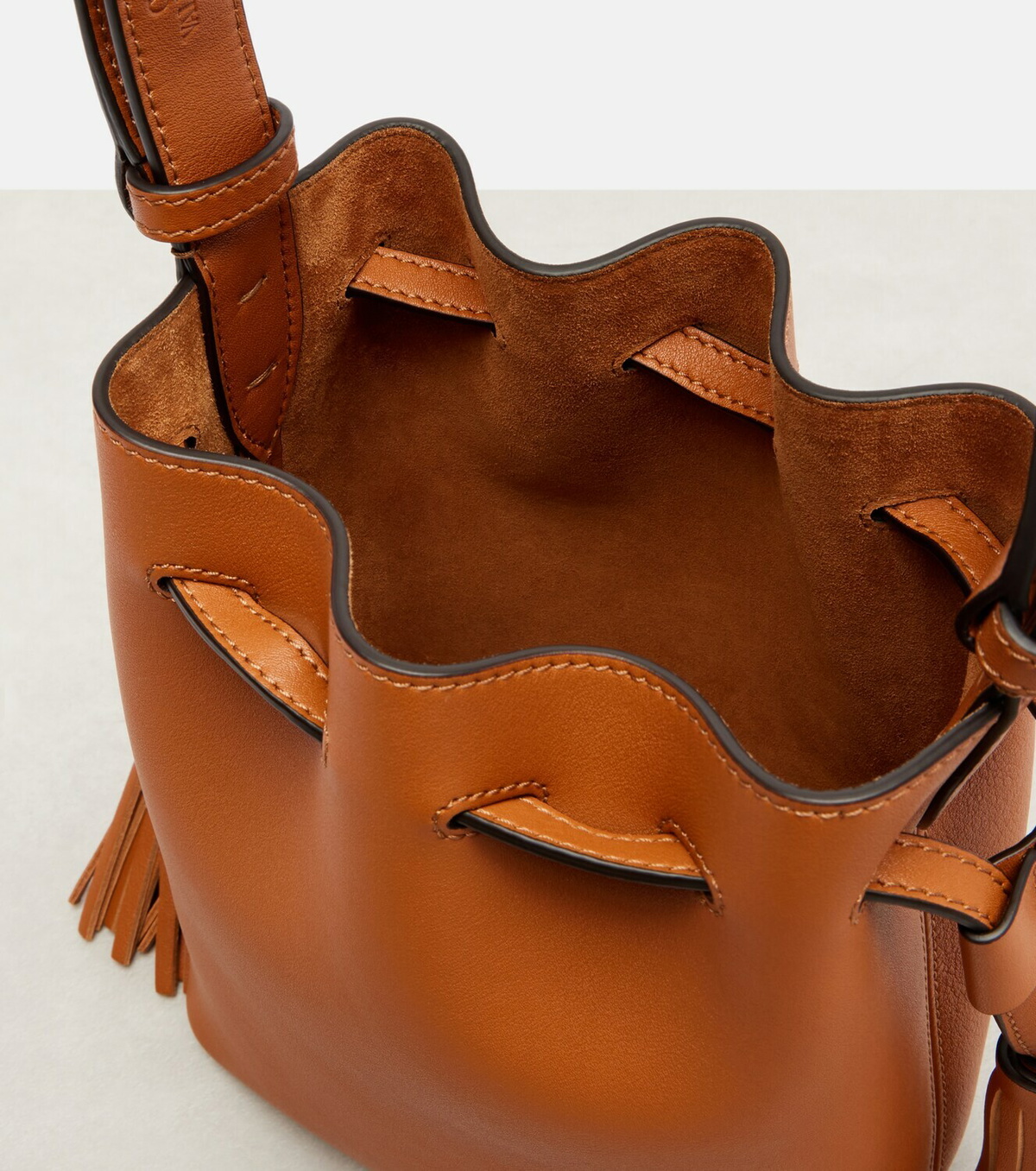 Valentino Garavani So Seau Small leather bucket bag Valentino Garavani