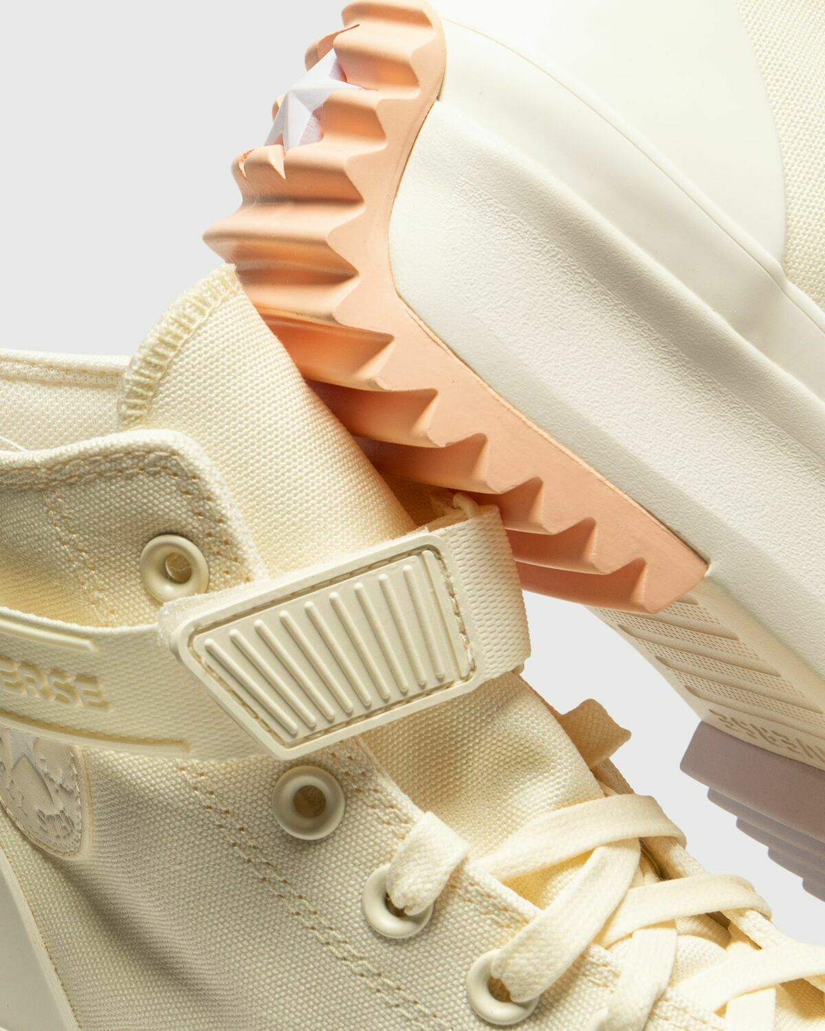 Converse Run Star Hike Beige High & Midtop Converse