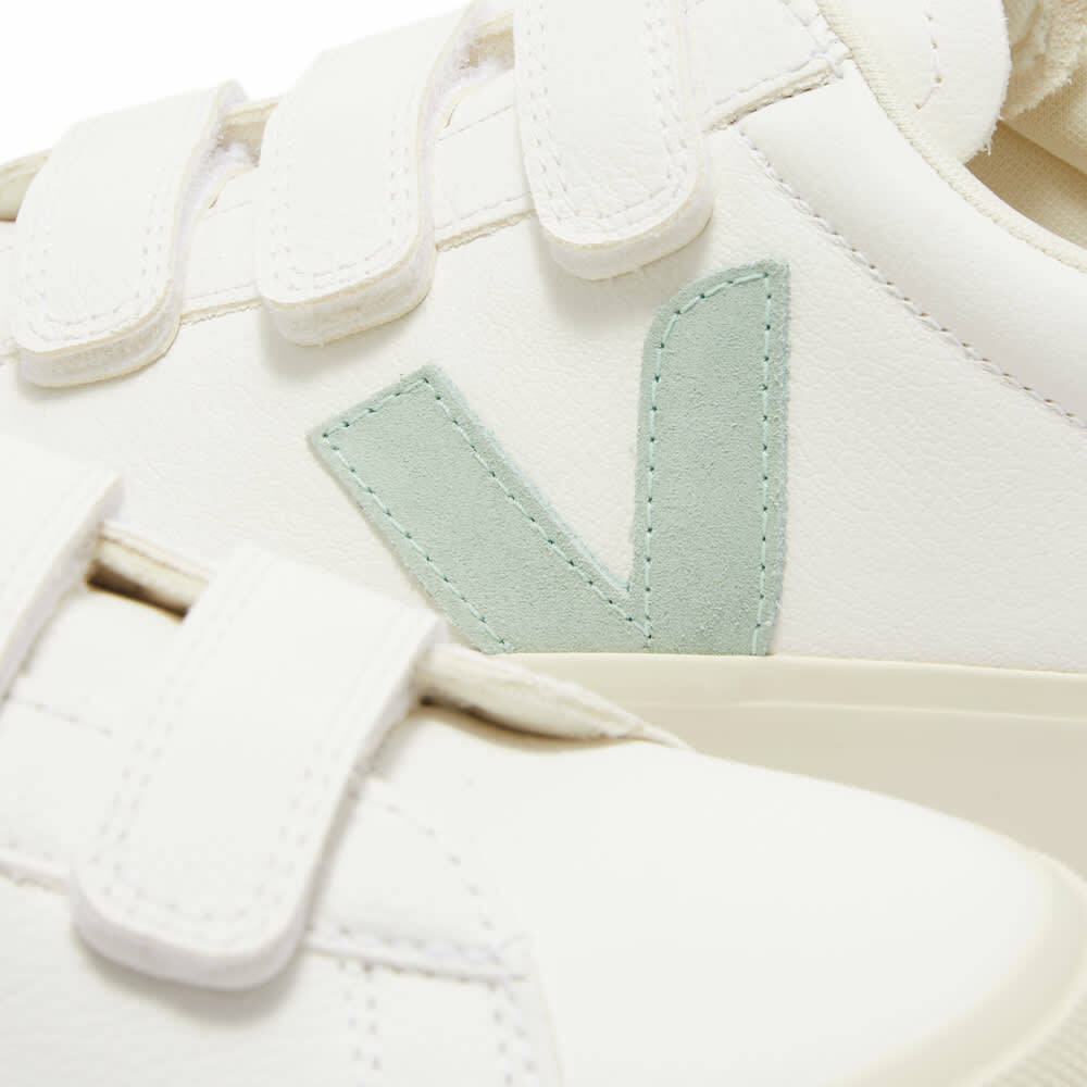 Veja Womens Women's Recife Sneakers in Extra White/Matcha VEJA