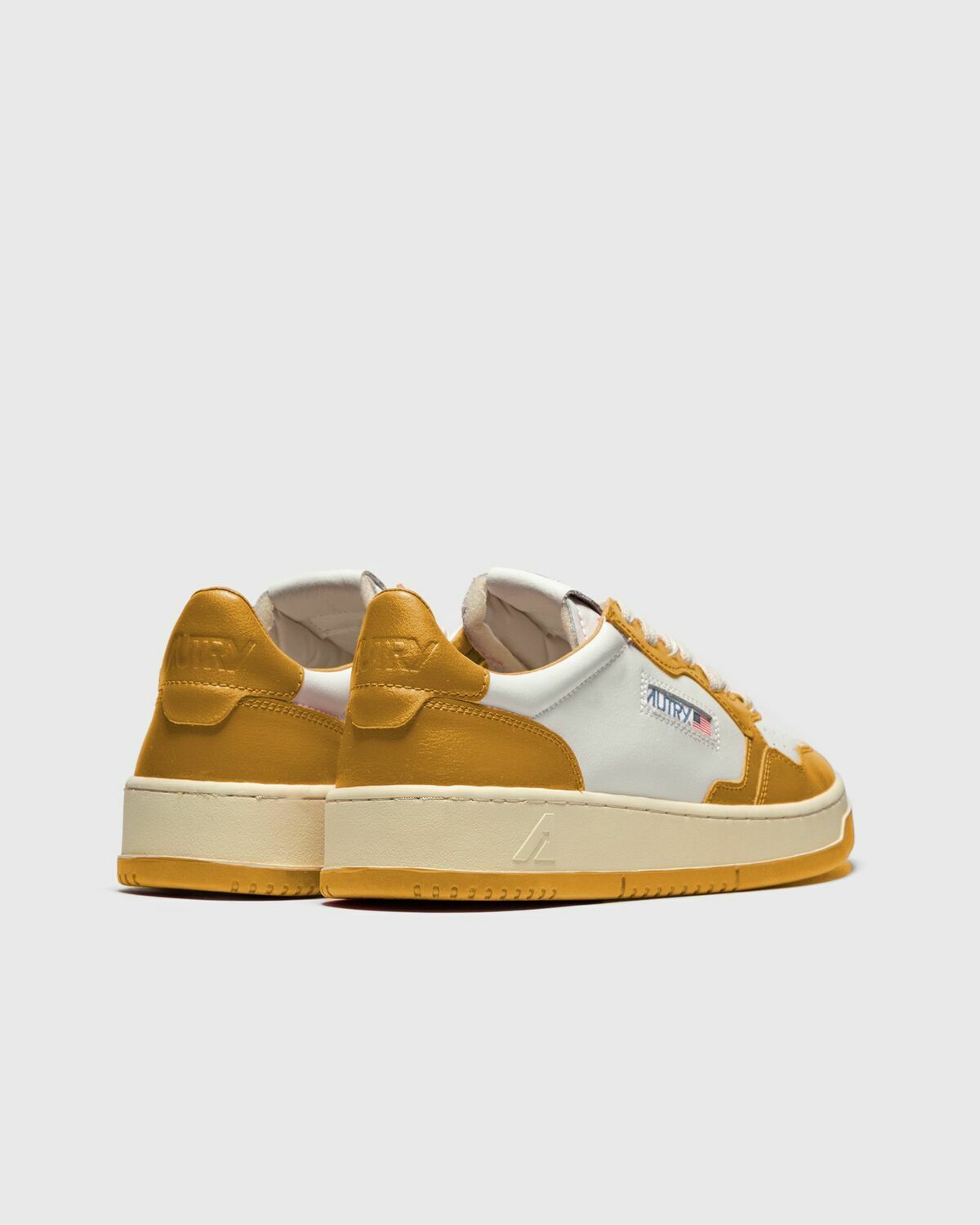 Autry Action Shoes AUTRY 01 LOW White Womens Lowtop Autry