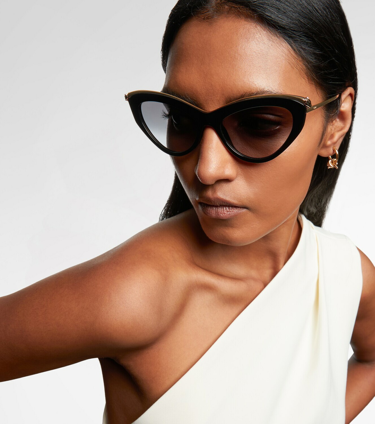 Cartier Eyewear Collection Panthère de Cartier cat-eye sunglasses Cartier