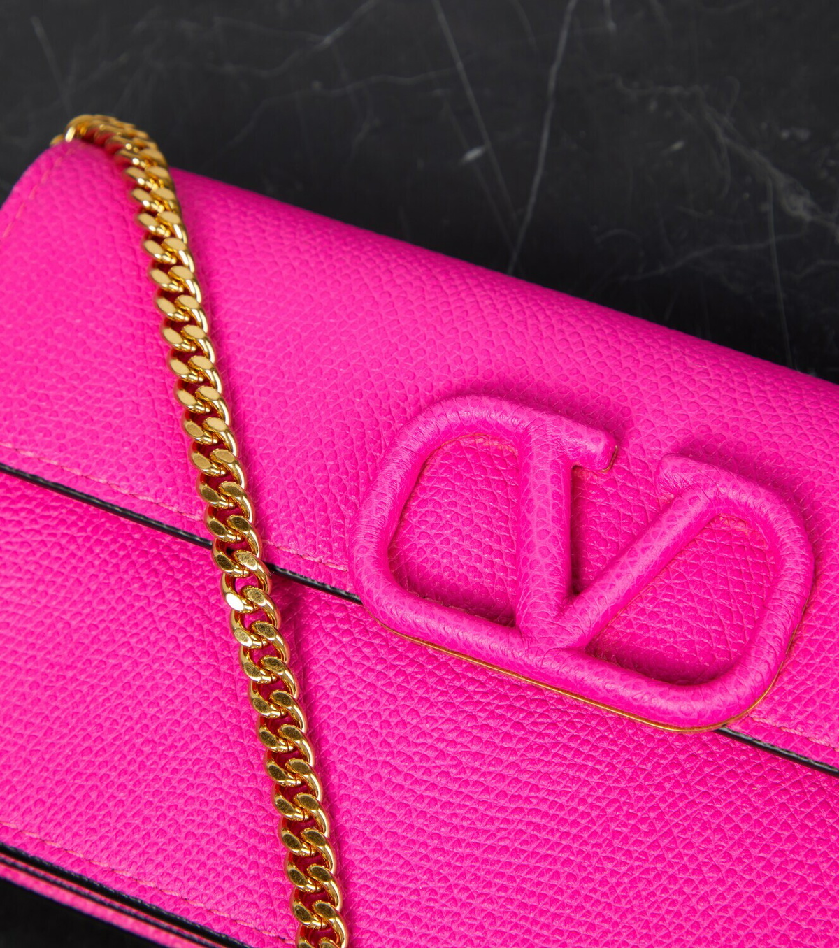 Valentino Garavani VLogo leather wallet on chain Valentino Garavani