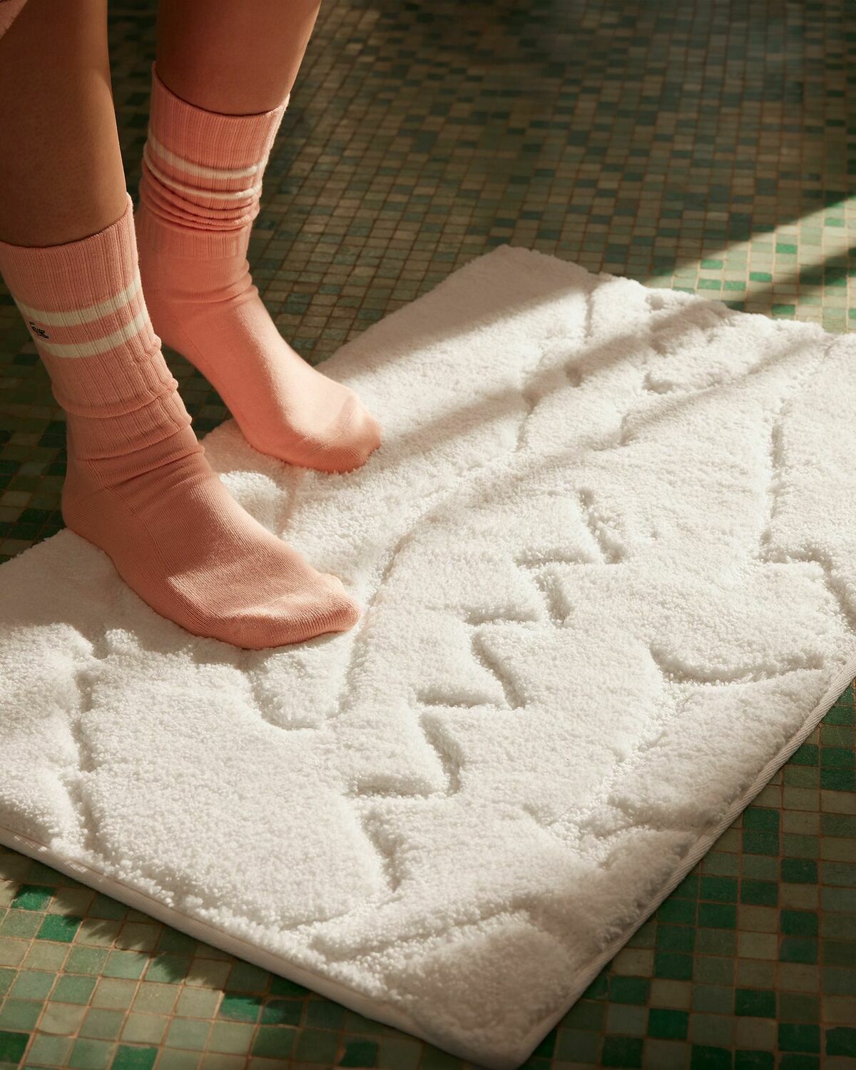 Lacoste LHERITAG BATH MAT 50CMx80CM White Mens Bathing/Home deco Lacoste