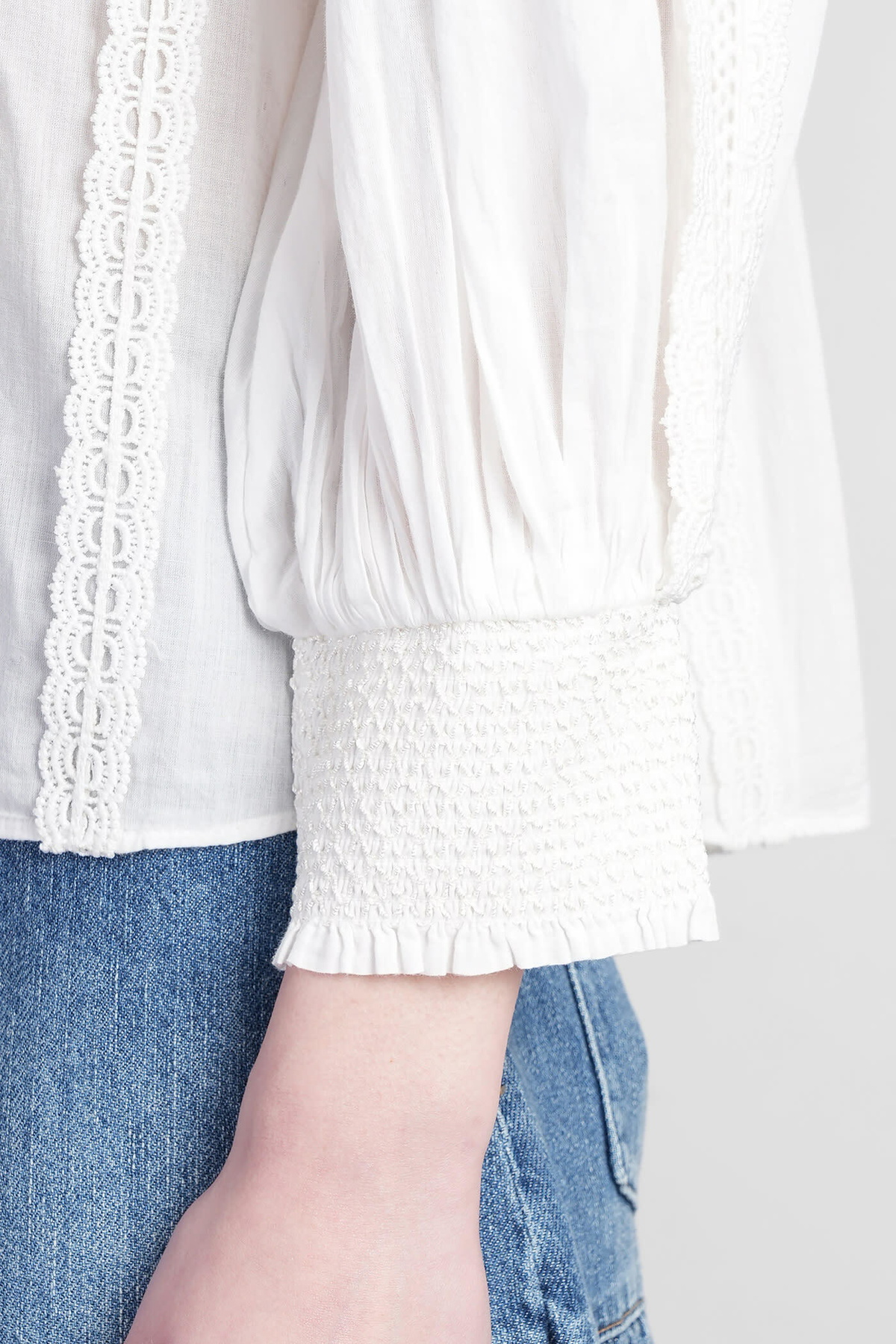 Alice + Olivia Cora Blouse In White Cotton Alice + Olivia