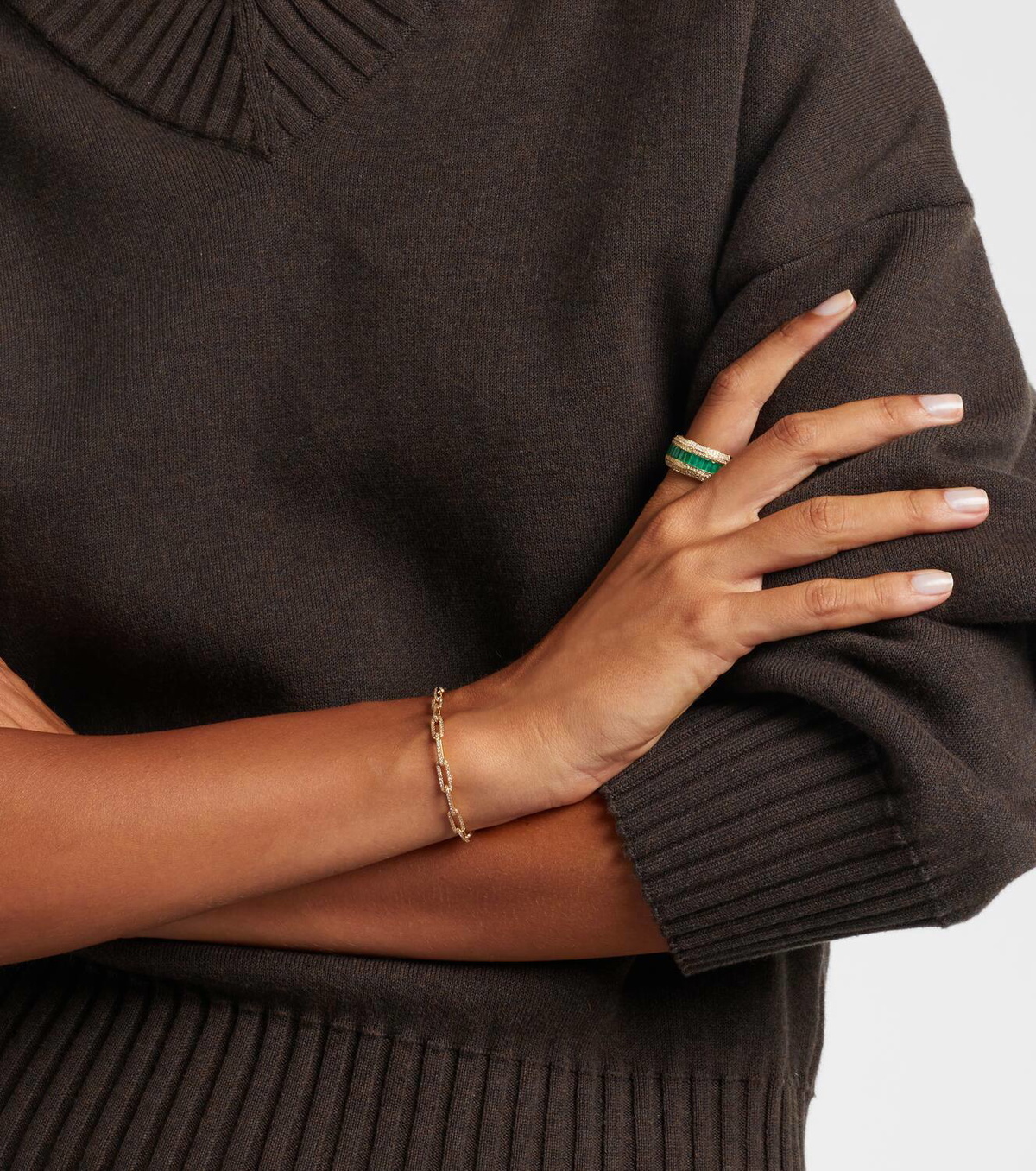Shay Jewelry 18kt gold ring with emeralds and diamonds Shay Jewelry