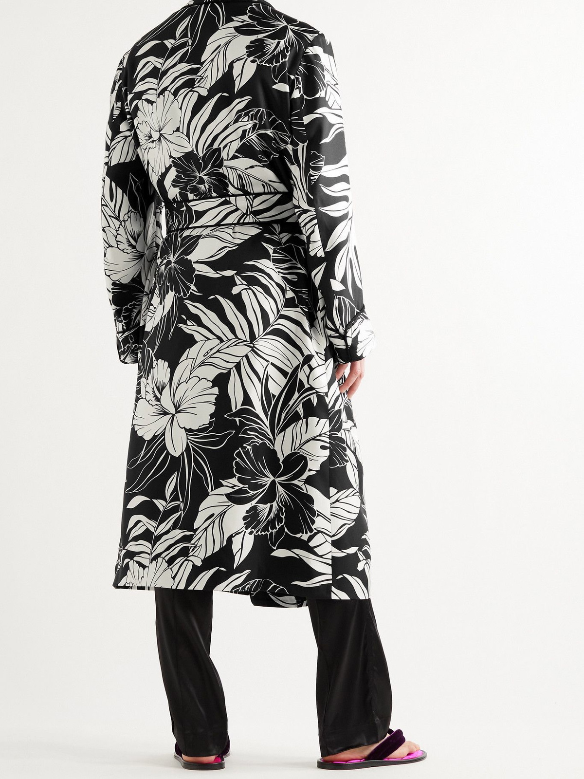 TOM FORD - Tasselled Piped Floral-Print Silk-Twill Robe - Black TOM FORD