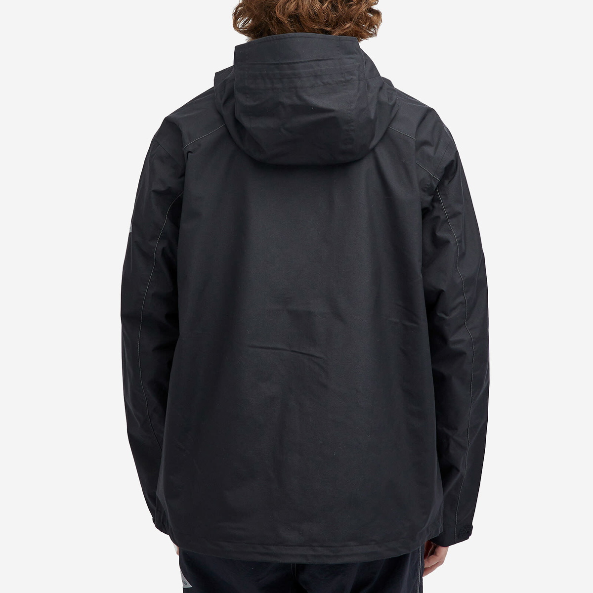and wander 2.5L Hiker Rain Jacket in Black and Wander