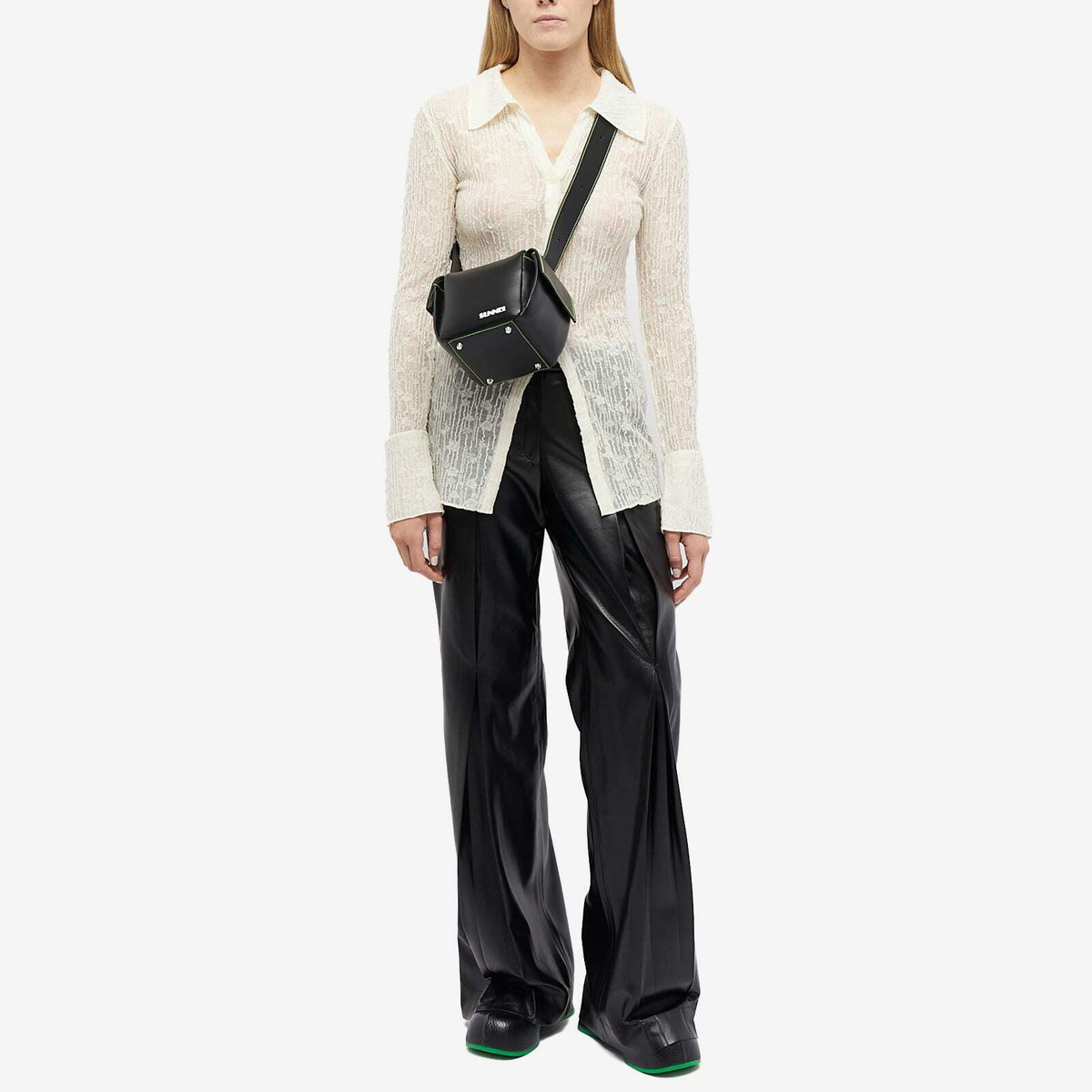 Sunnei Women's Medium Shoulder Bag in Black Sunnei
