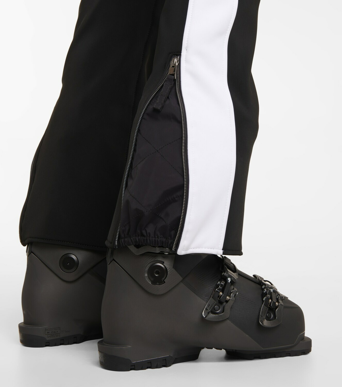 Jet Set Magic Ghoster ski suit Jet Set