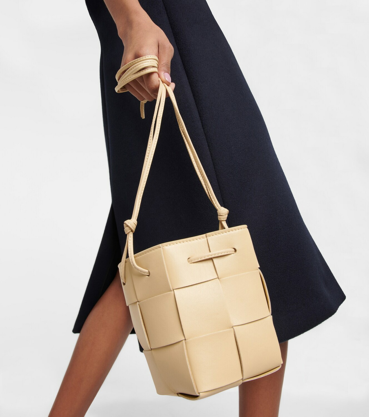 Bottega Veneta - Cassette Mini leather bucket bag Bottega Veneta