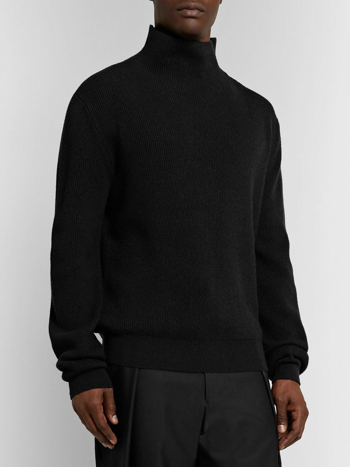 The Row - Daniel Ribbed Cashmere Rollneck Sweater - Black The Row