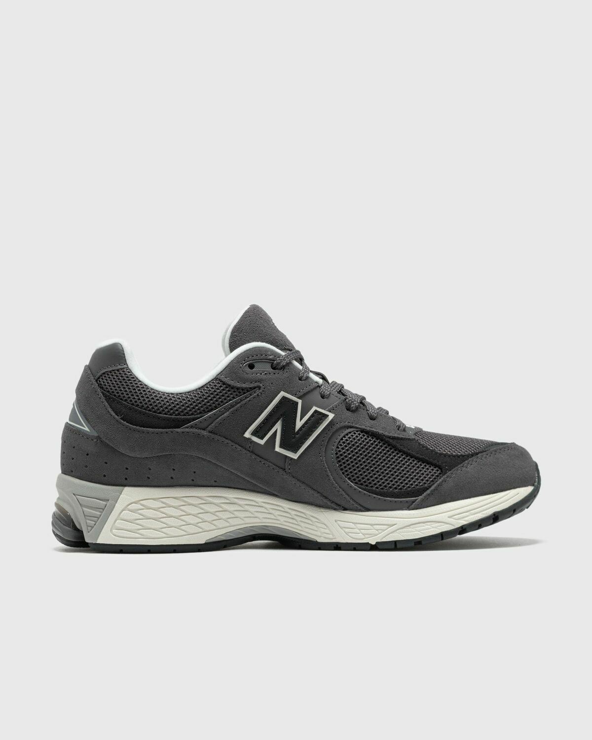 New Balance 2002 Black Lowtop New Balance