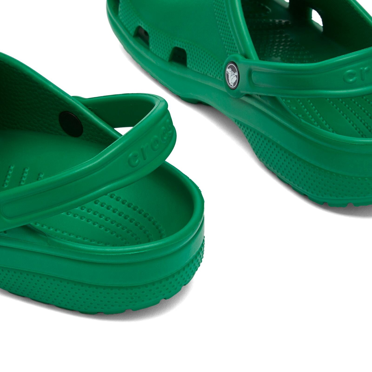 Crocs Classic Clog in Green Ivy Crocs