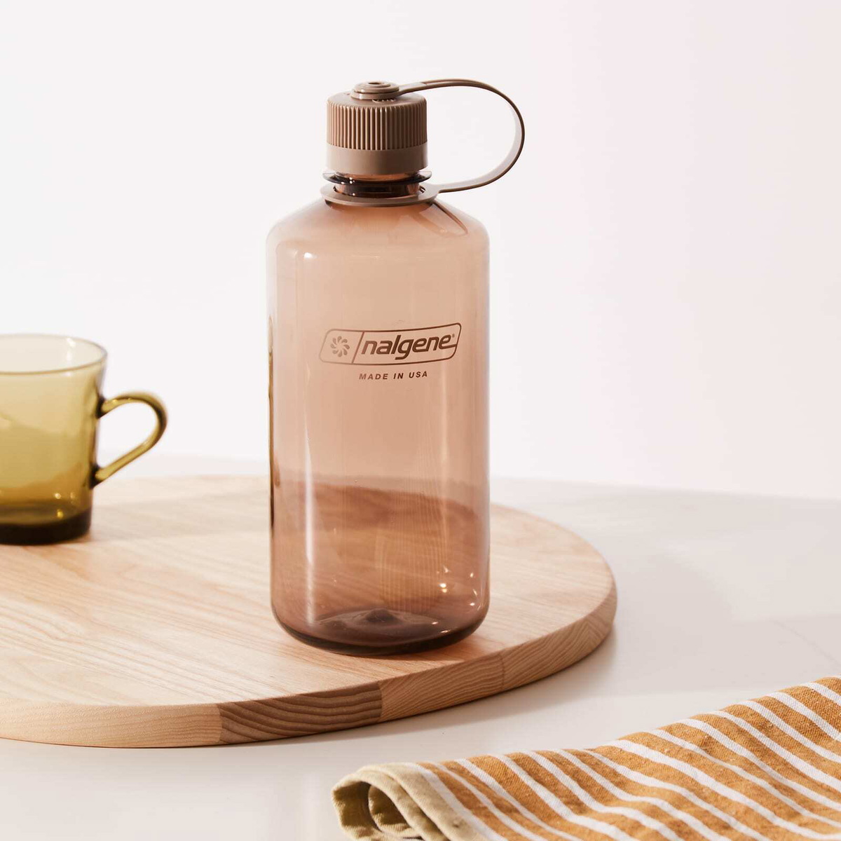 Nalgene Men's Narrow Mouth Tritan Sustain Water Bottle in Mocha Nalgene