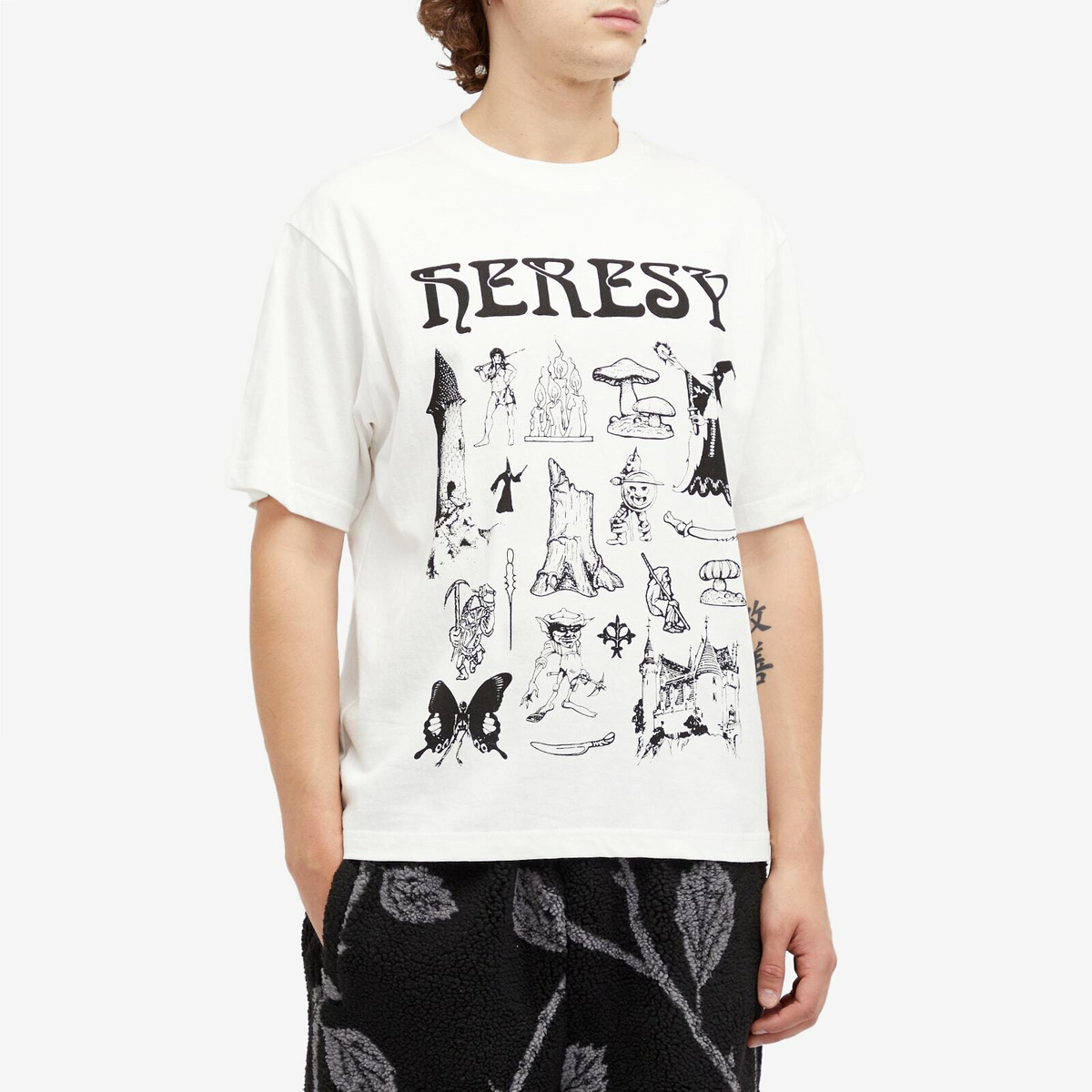 Heresy Men's Enthusiast T-Shirt in Ecru Heresy
