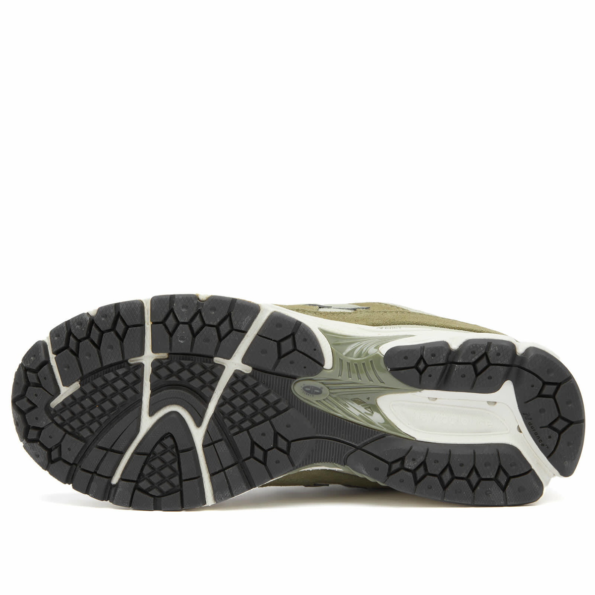 New Balance U2002RCA Sneaker in Dark Olivine New Balance