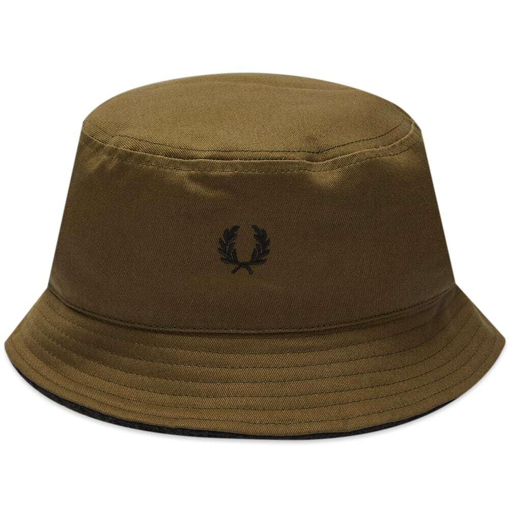 Fred Perry Authentic Men's Reversible Borg Fleece Bucket Hat in Black ...