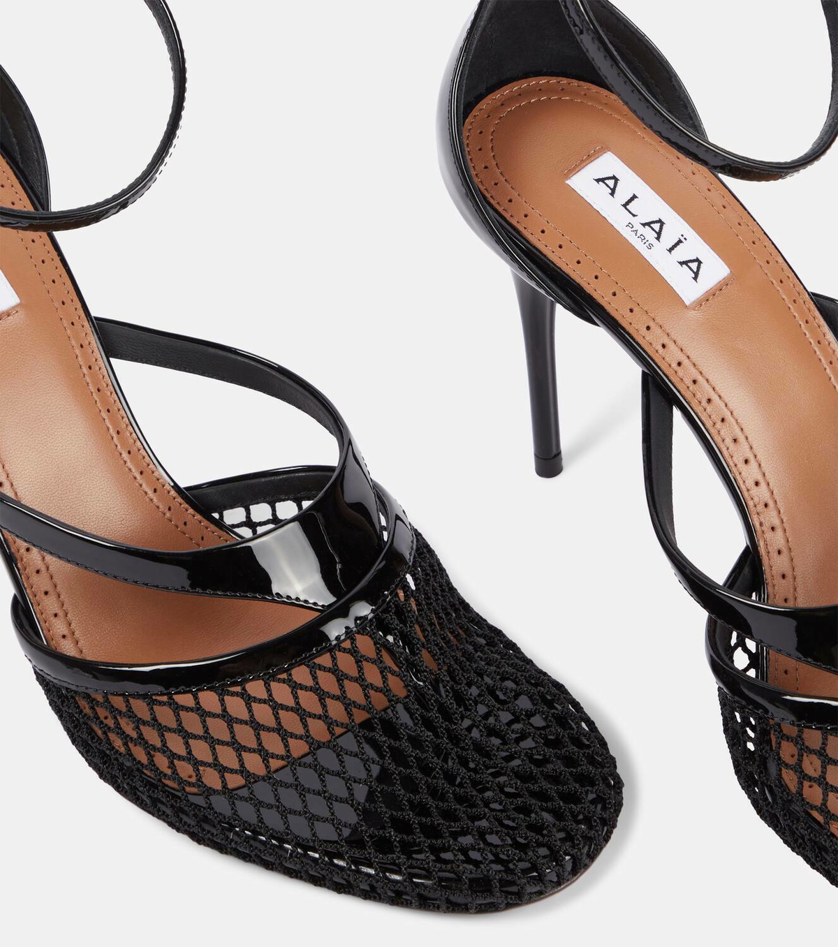 Alaïa Infradito 90 fishnet patent leather pumps ALAÏA