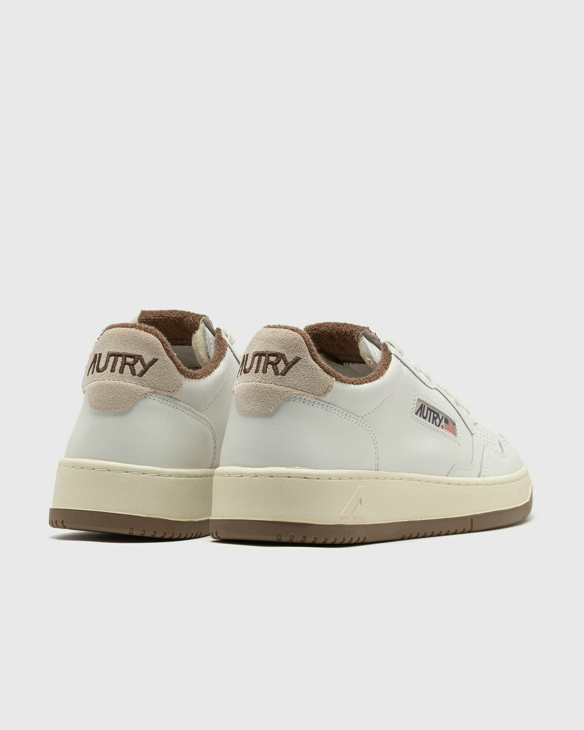 Autry Action Shoes MEDALIST LOW MAN White Mens Lowtop Autry