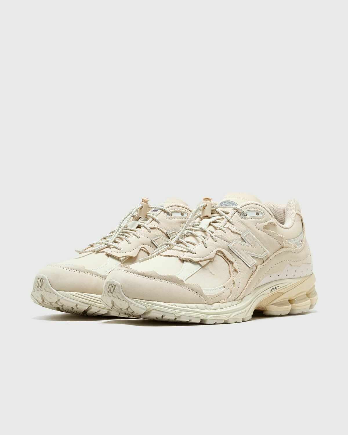 New Balance 2002 R Beige Lowtop New Balance