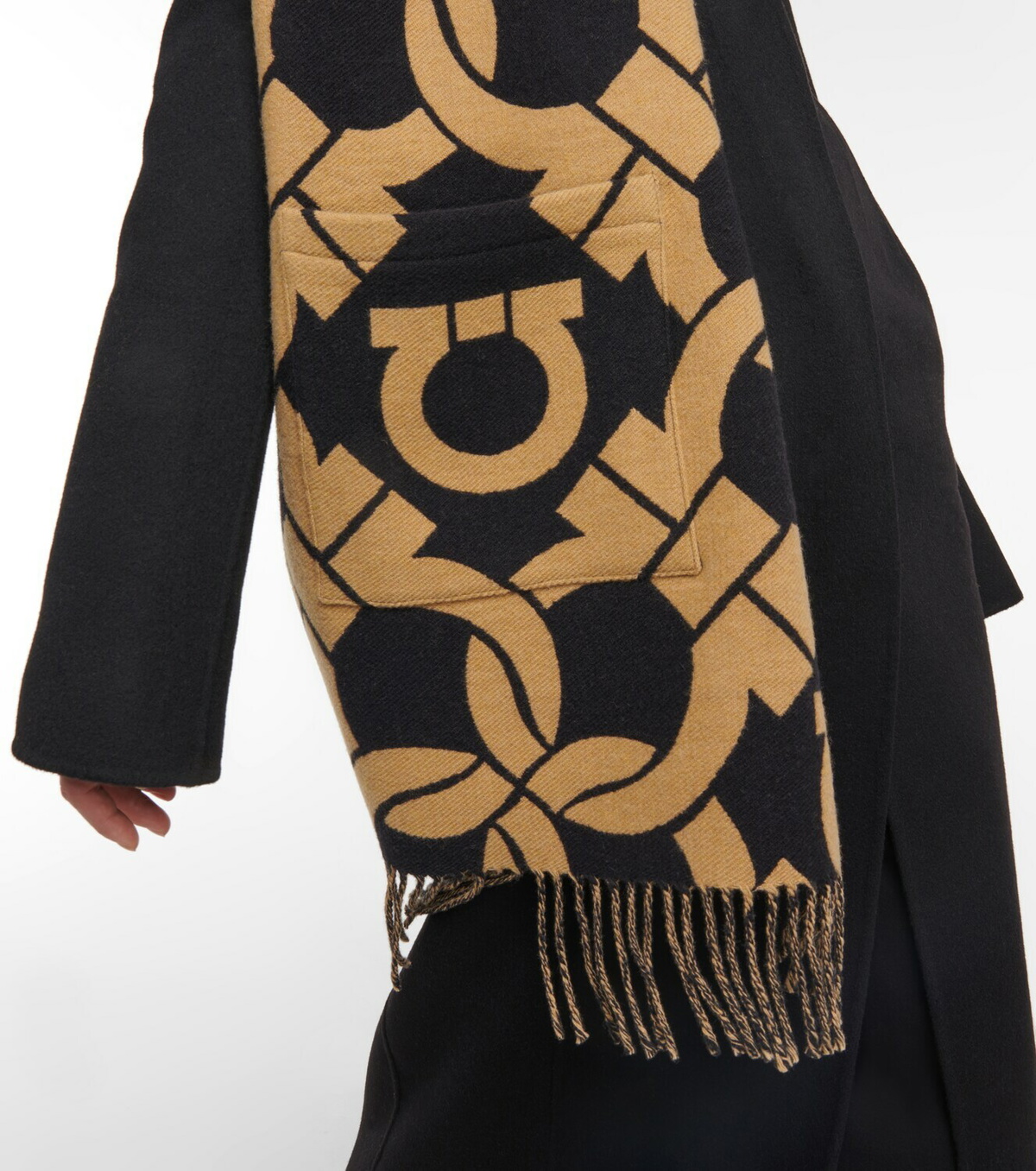 Ferragamo - Logo fringe-detail wool scarf Salvatore Ferragamo