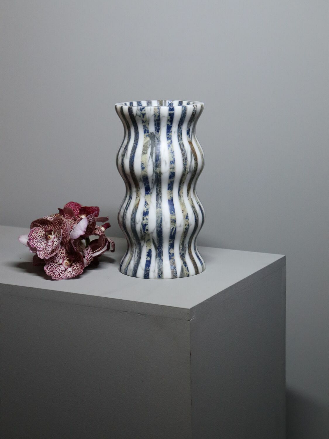 EDITIONS MILANO Versilia Blue Vase Editions Milano