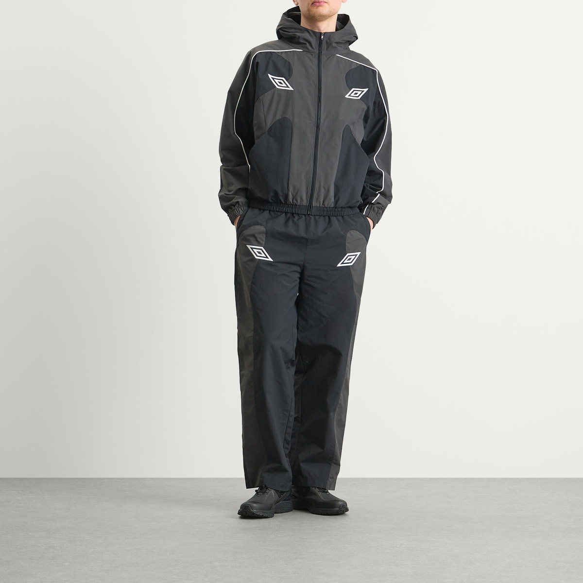 Umbro by Slam Jam Men's Guarding Masked Tracksuit Top in Black/Charcoal ...