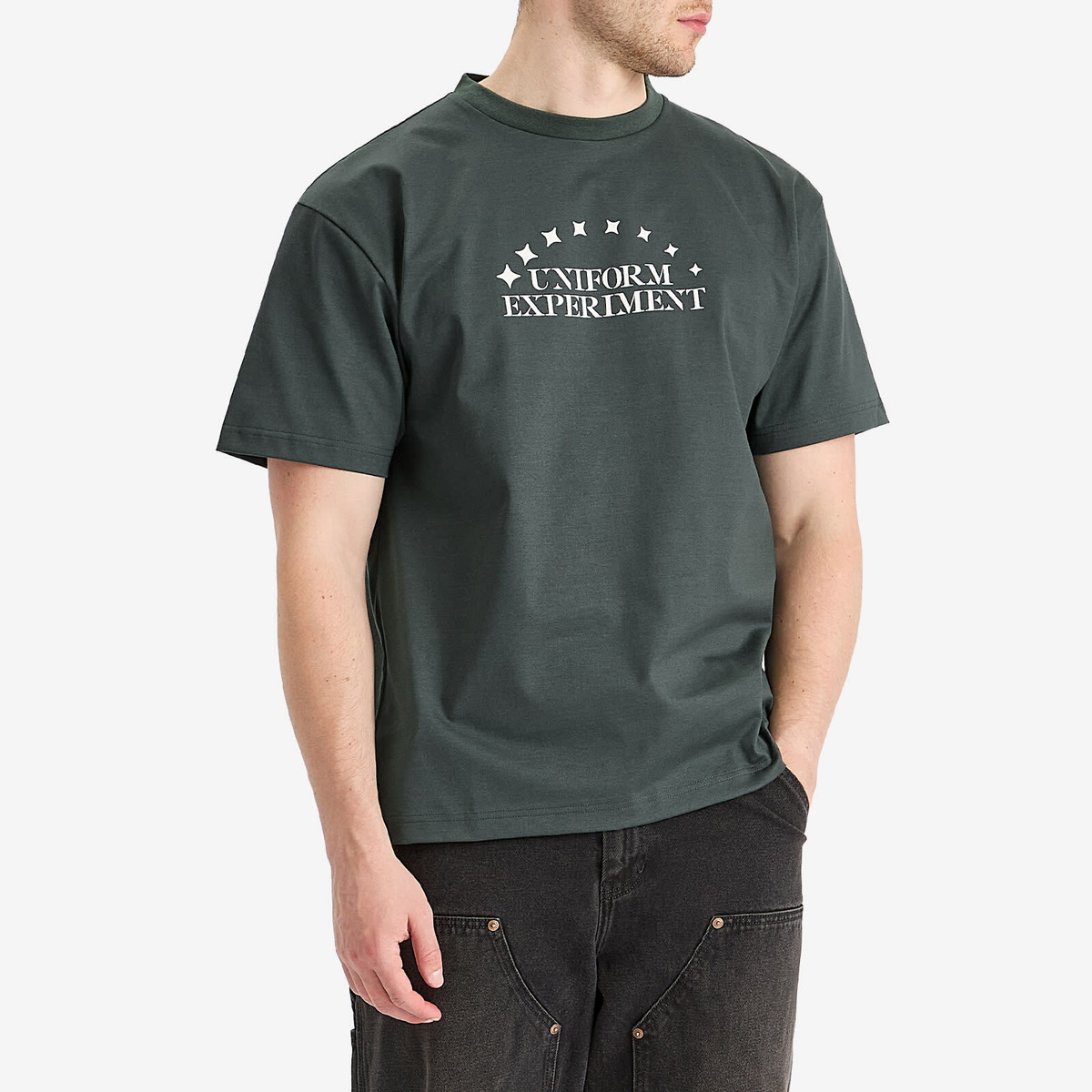 Uniform Experiment Men's Stencil Logo T-Shirt in Green Uniform Experiment