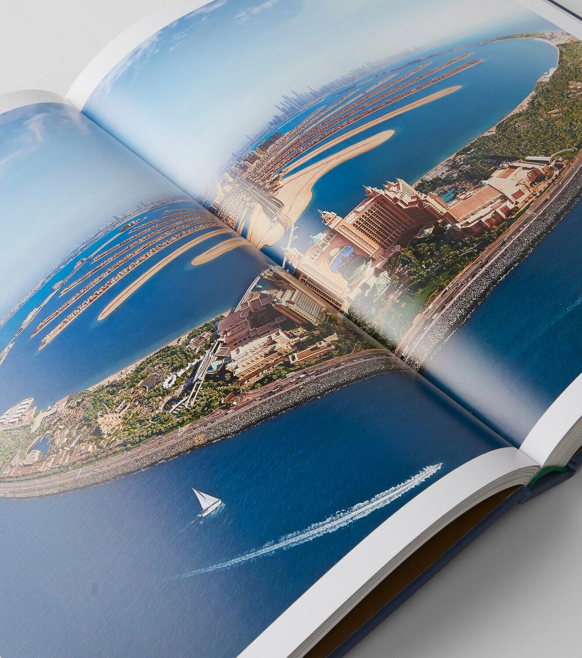 Assouline - Dubai Wonder book Assouline