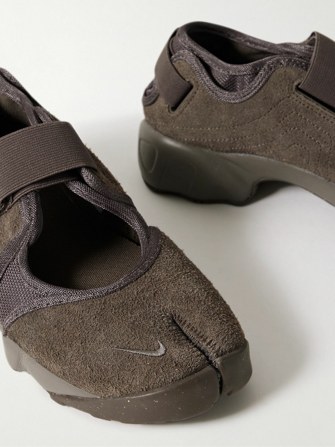 Nike - Air Rift Split-Toe Brushed-Suede and Mesh Sneakers - Brown Nike