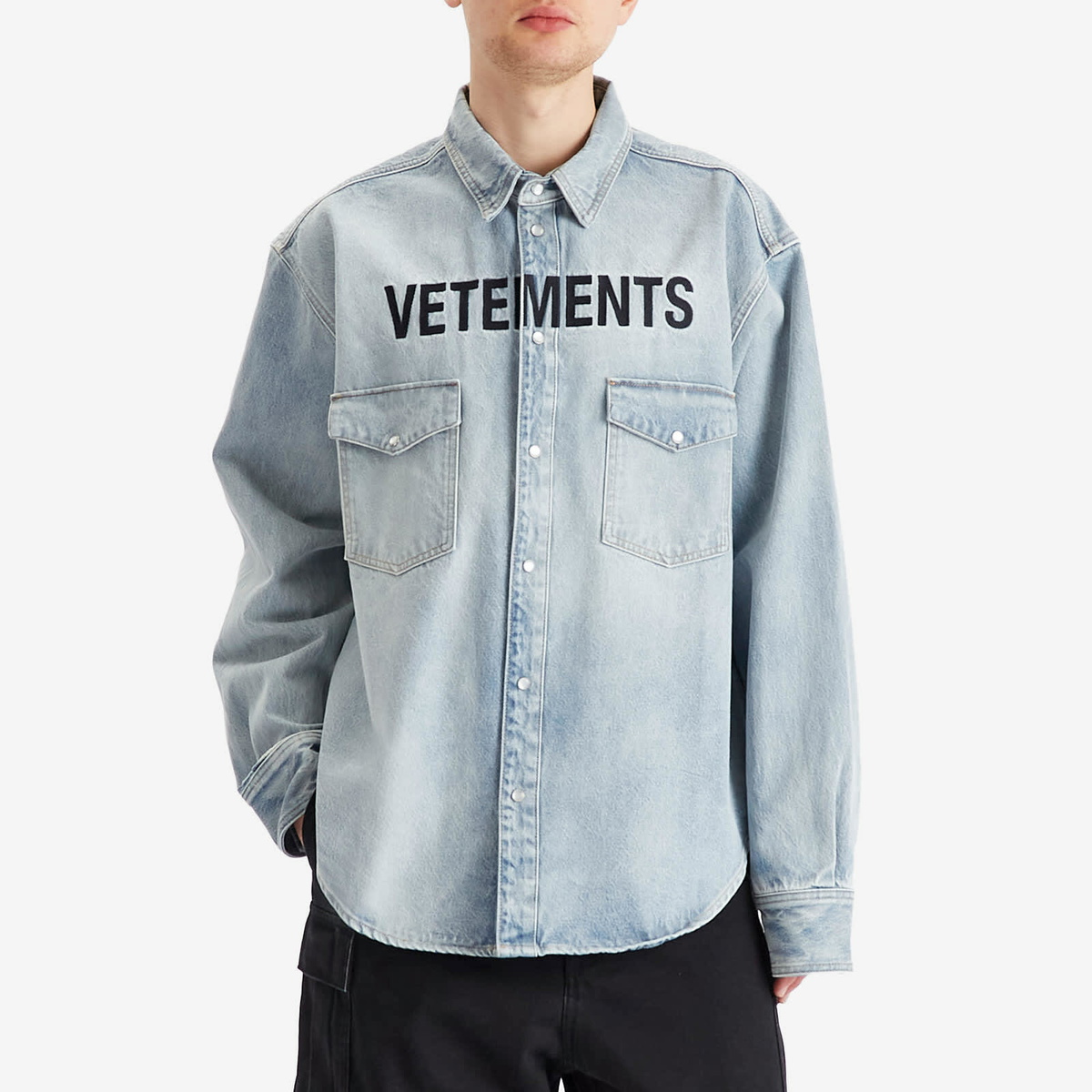 VETEMENTS Men's Embroidered Logo Denim Shirt in Light Blue Vetements