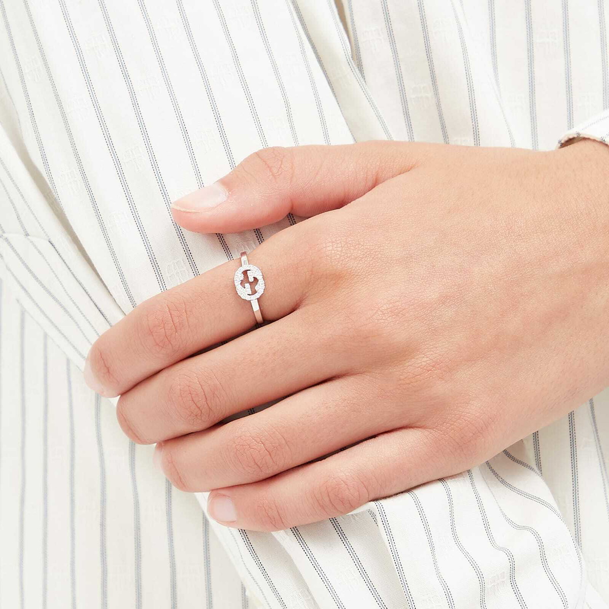 Gucci Women's Interlocking G Diamond Ring in White Gold Gucci