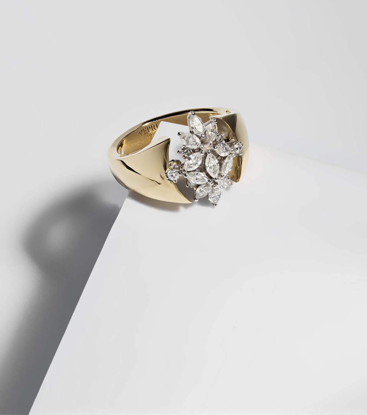 Yeprem Golden Strada 18kt gold ring with diamonds Yeprem