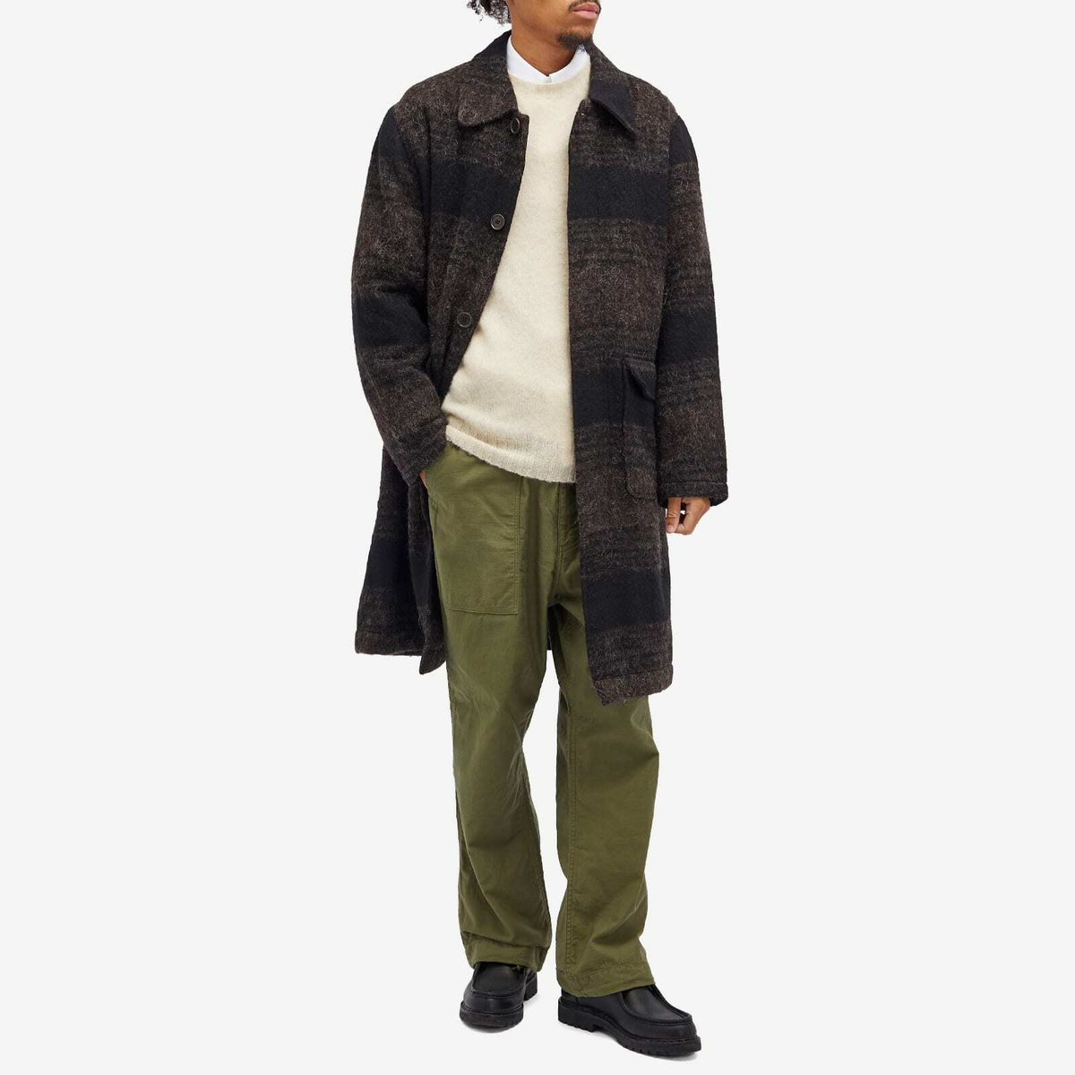 Drake's Men's Brushed Shetland Crewneck Jumper in Cream Drake's