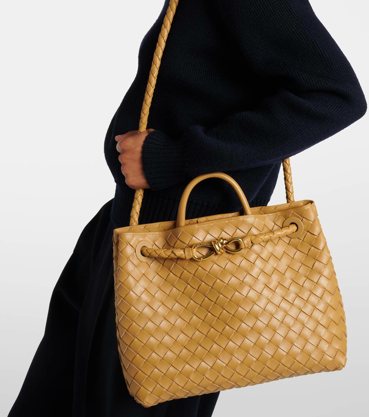 Bottega Veneta Andiamo Medium leather tote bag Bottega Veneta