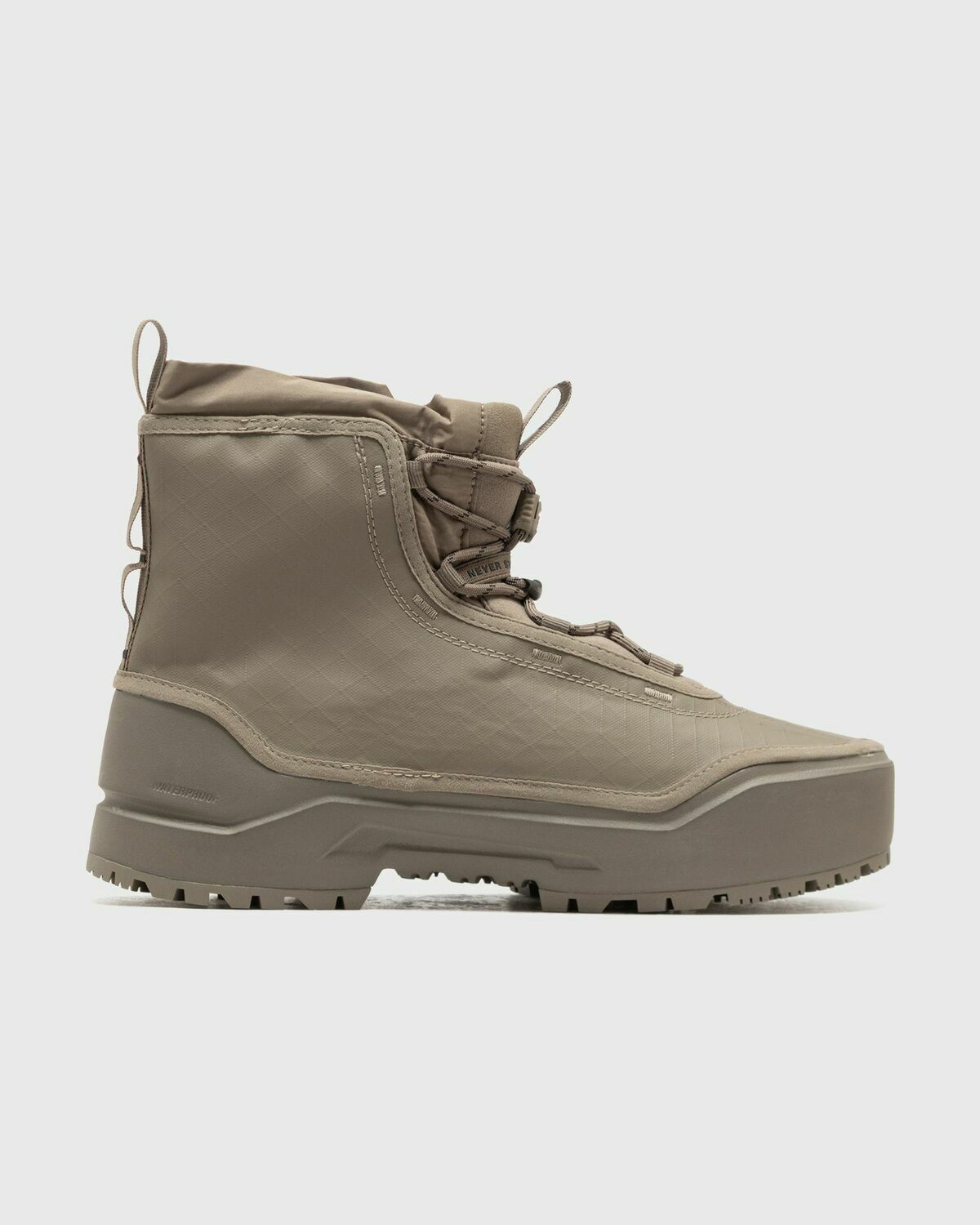 The North Face BASE CAMP 100 WP Beige Mens Boot The North Face