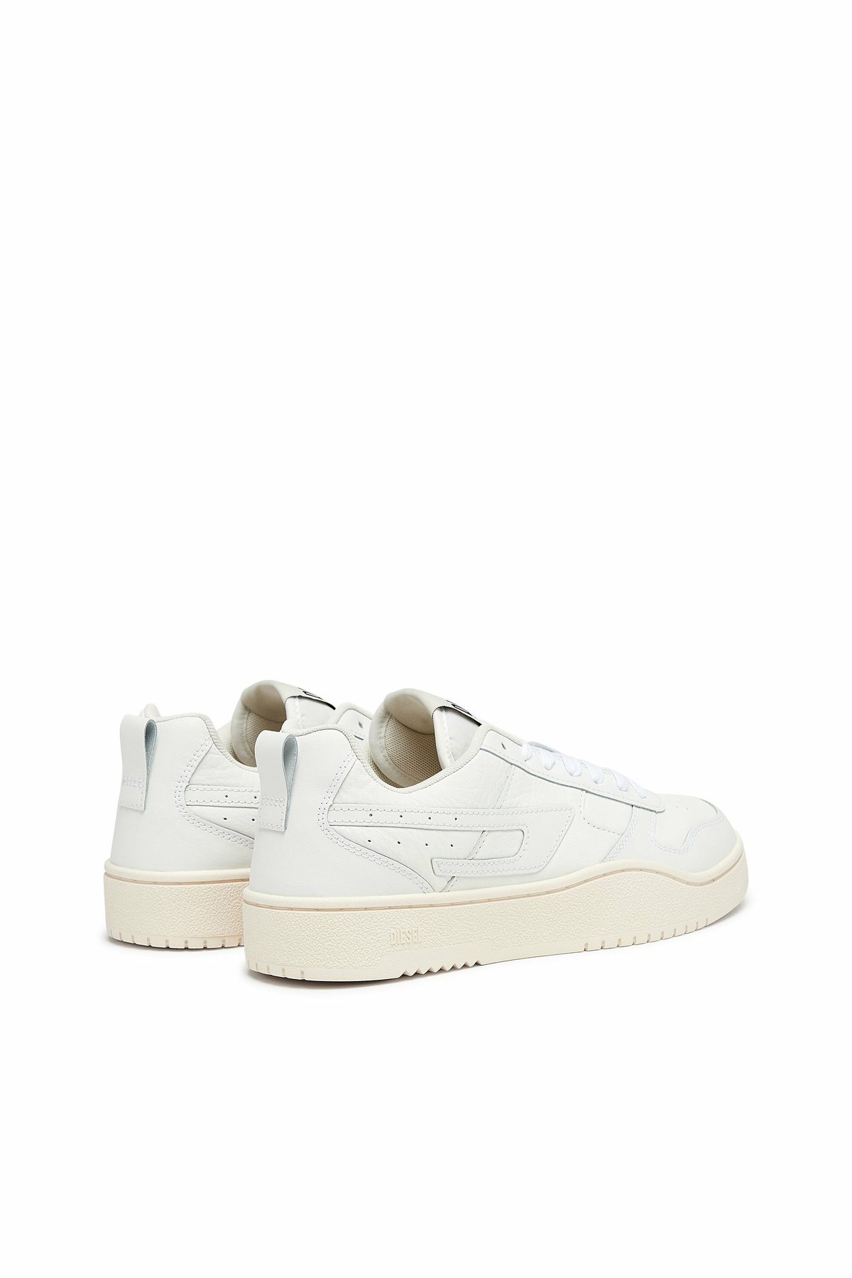 Diesel S-Ukiyo V2 Low - Low-top sneakers with D branding - Sneakers ...