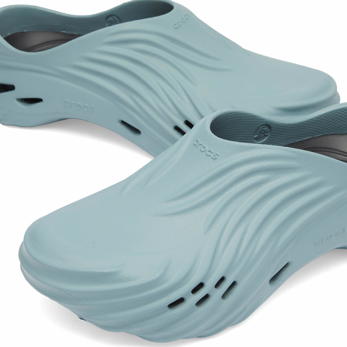 Crocs Men's Echo Wave in Pond Crocs