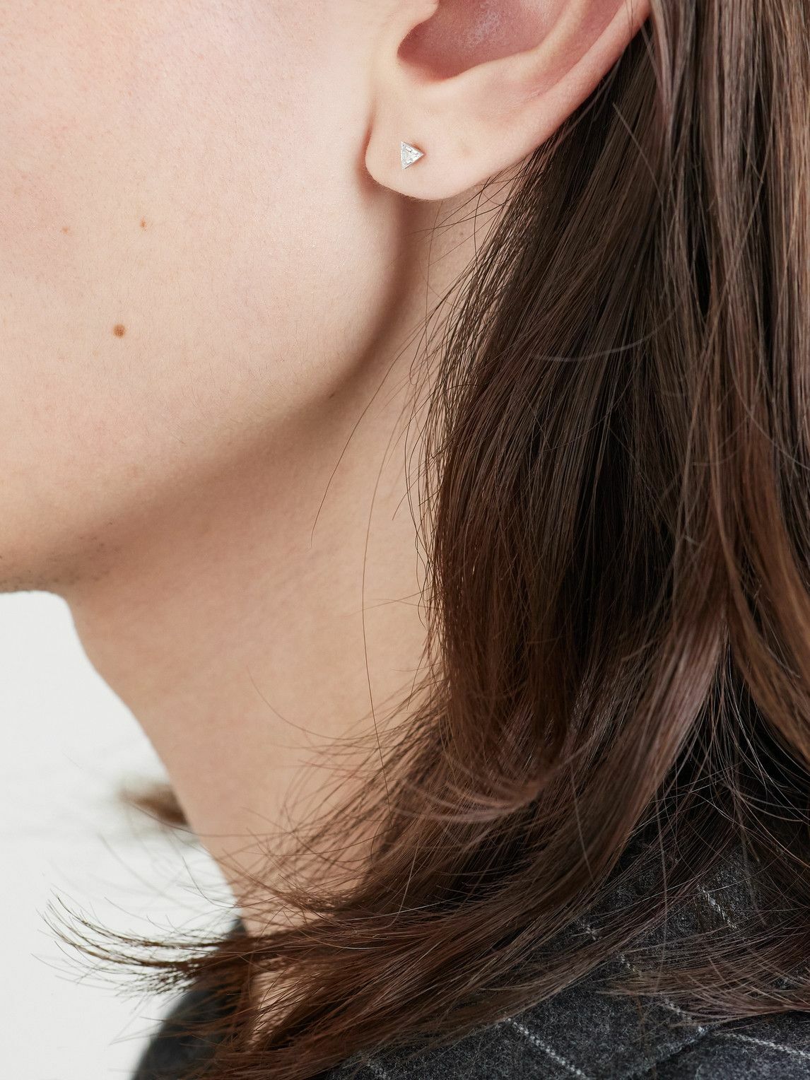 MARIA TASH - Invisible 4mm 18-Karat White Gold Diamond Single Earring ...