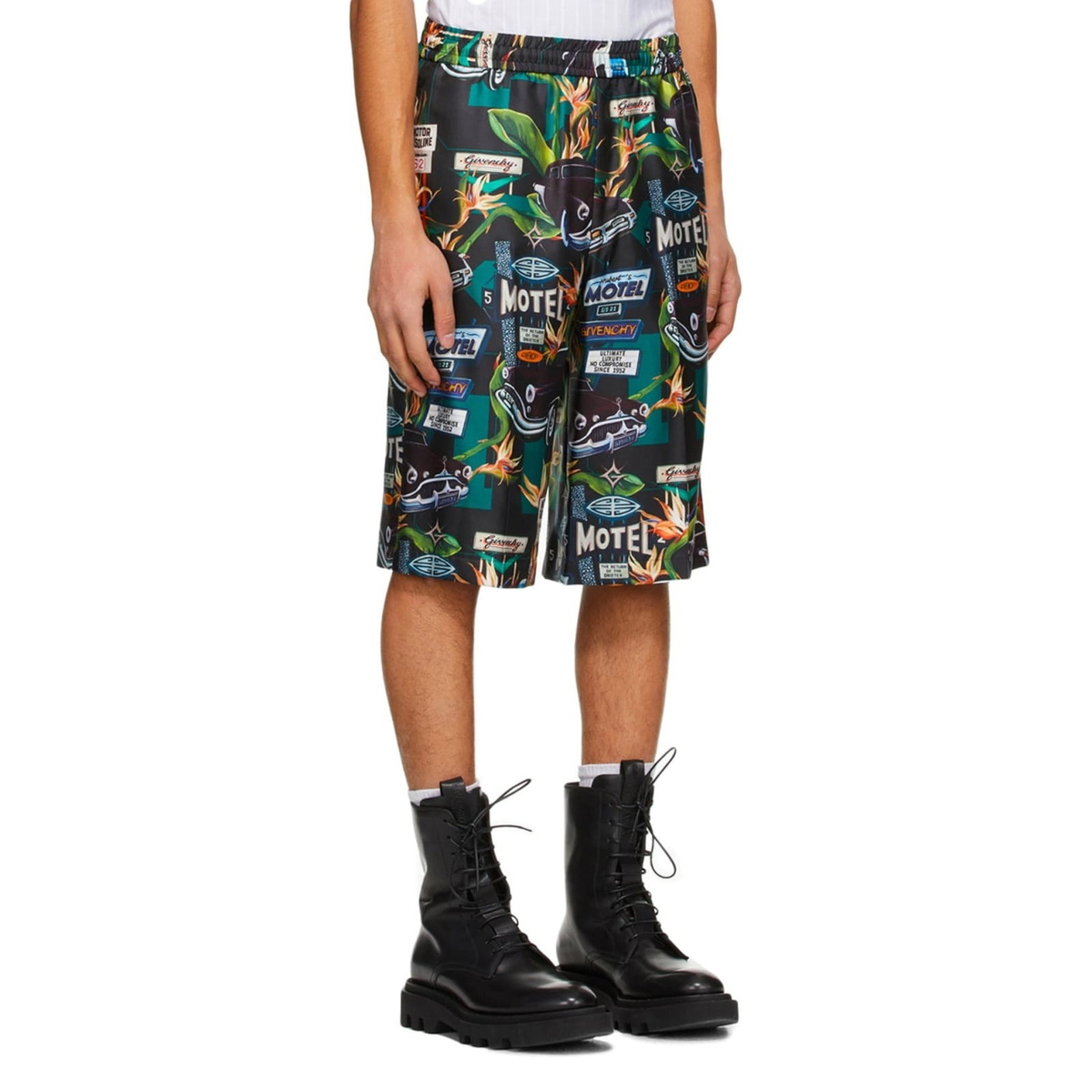 Givenchy Motel Print Silk Shorts Givenchy
