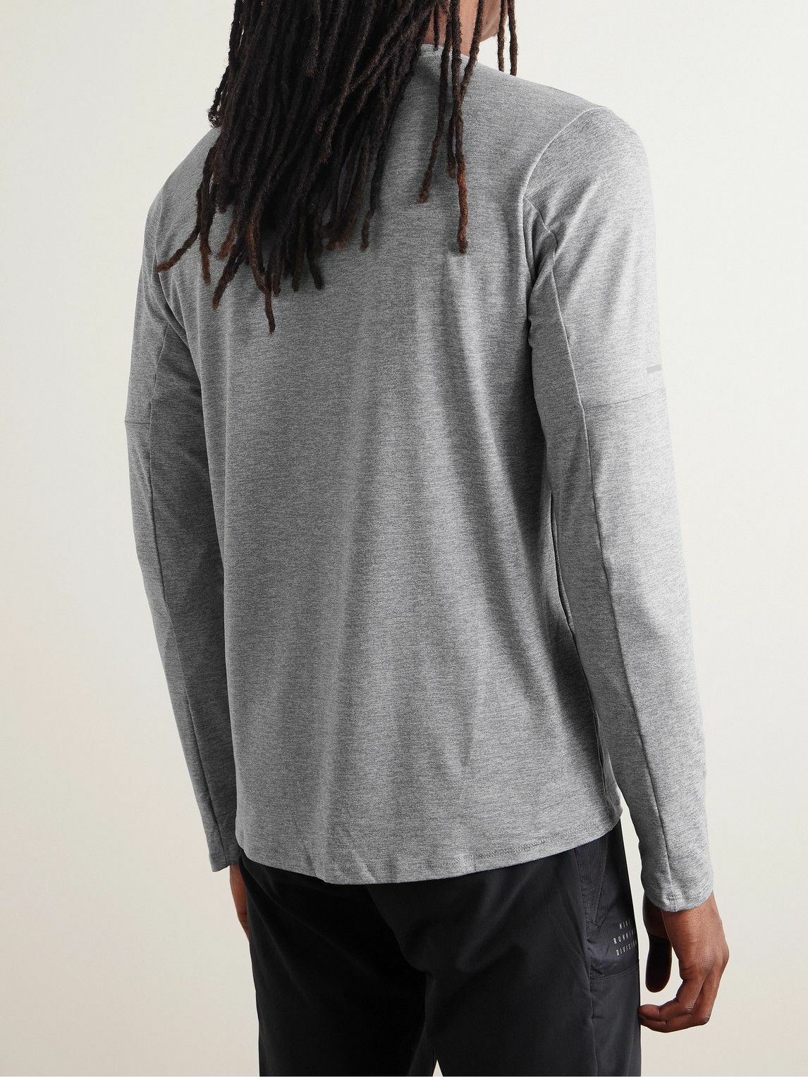Nike Running - Element Dri-FIT T-Shirt - Gray Nike Running
