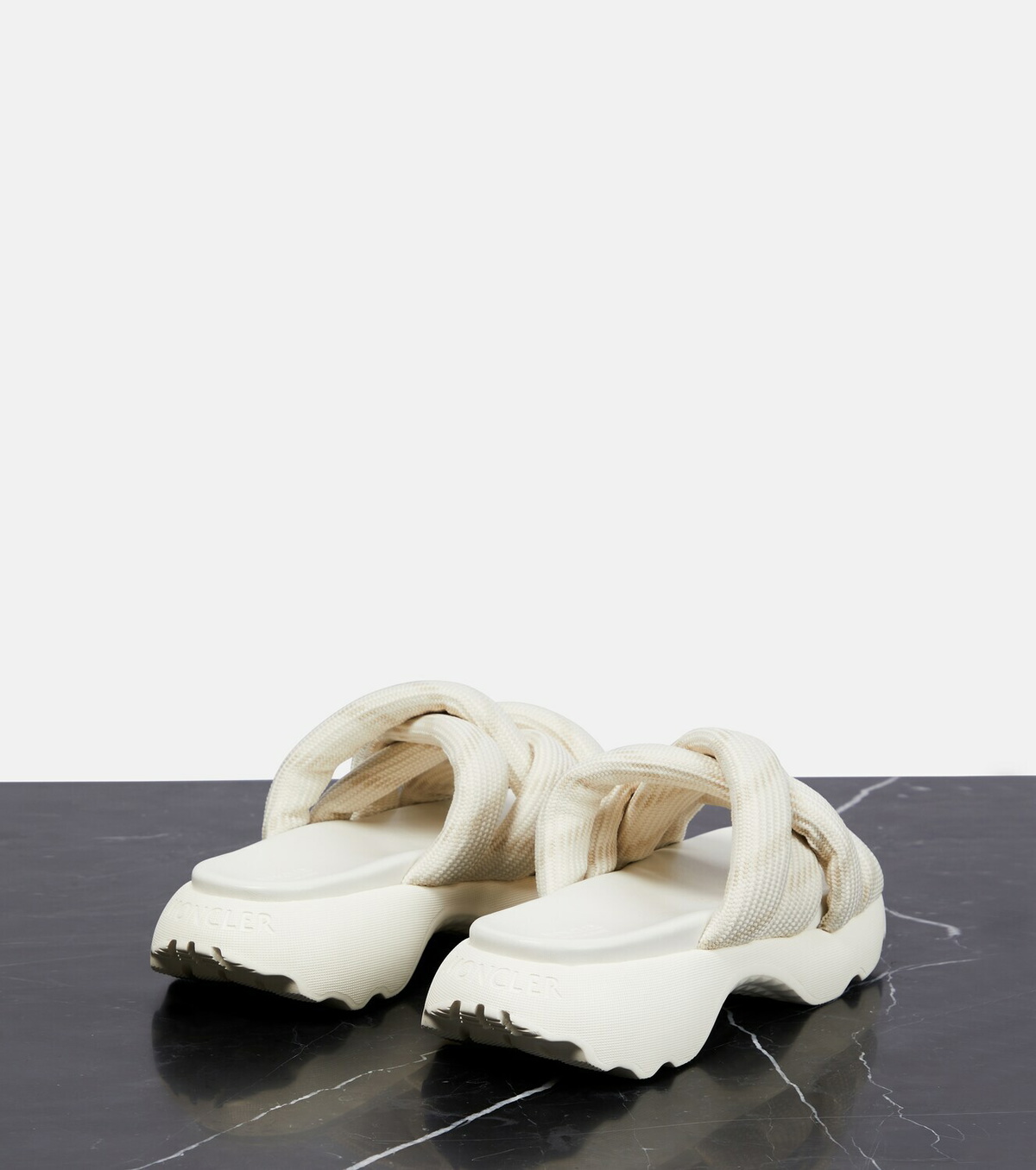 Moncler - Belay Knot slides Moncler