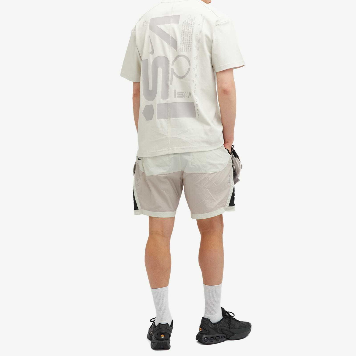 Nike Men's ISPA Graphic T-Shirt in Light Bone Nike