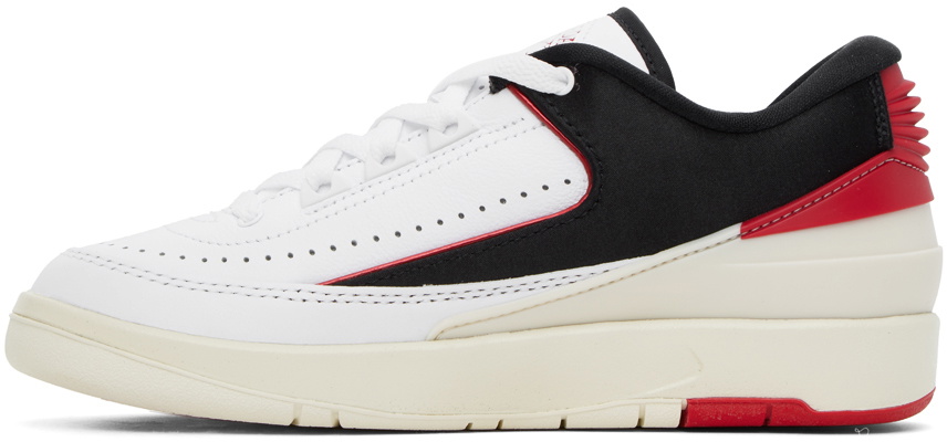 Nike Jordan White & Black Air Jordan 2 Retro Low Sneakers Nike Jordan Brand