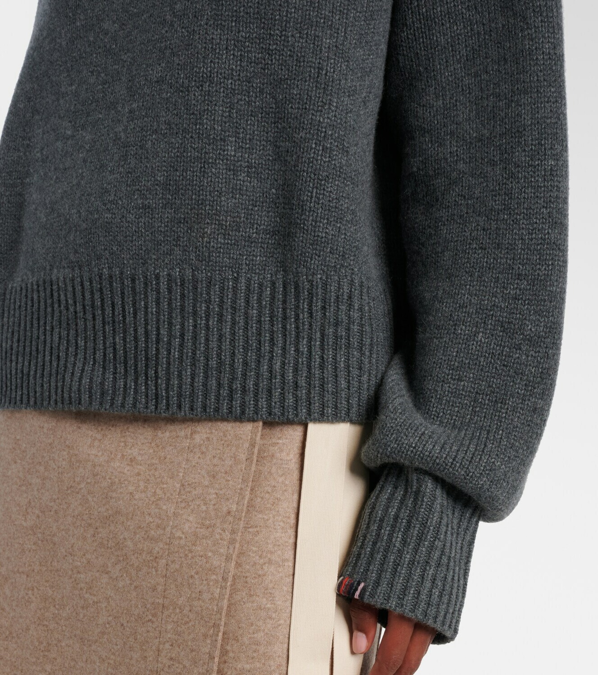 Extreme Cashmere N°434 Crop Xtra turtleneck sweater extreme cashmere