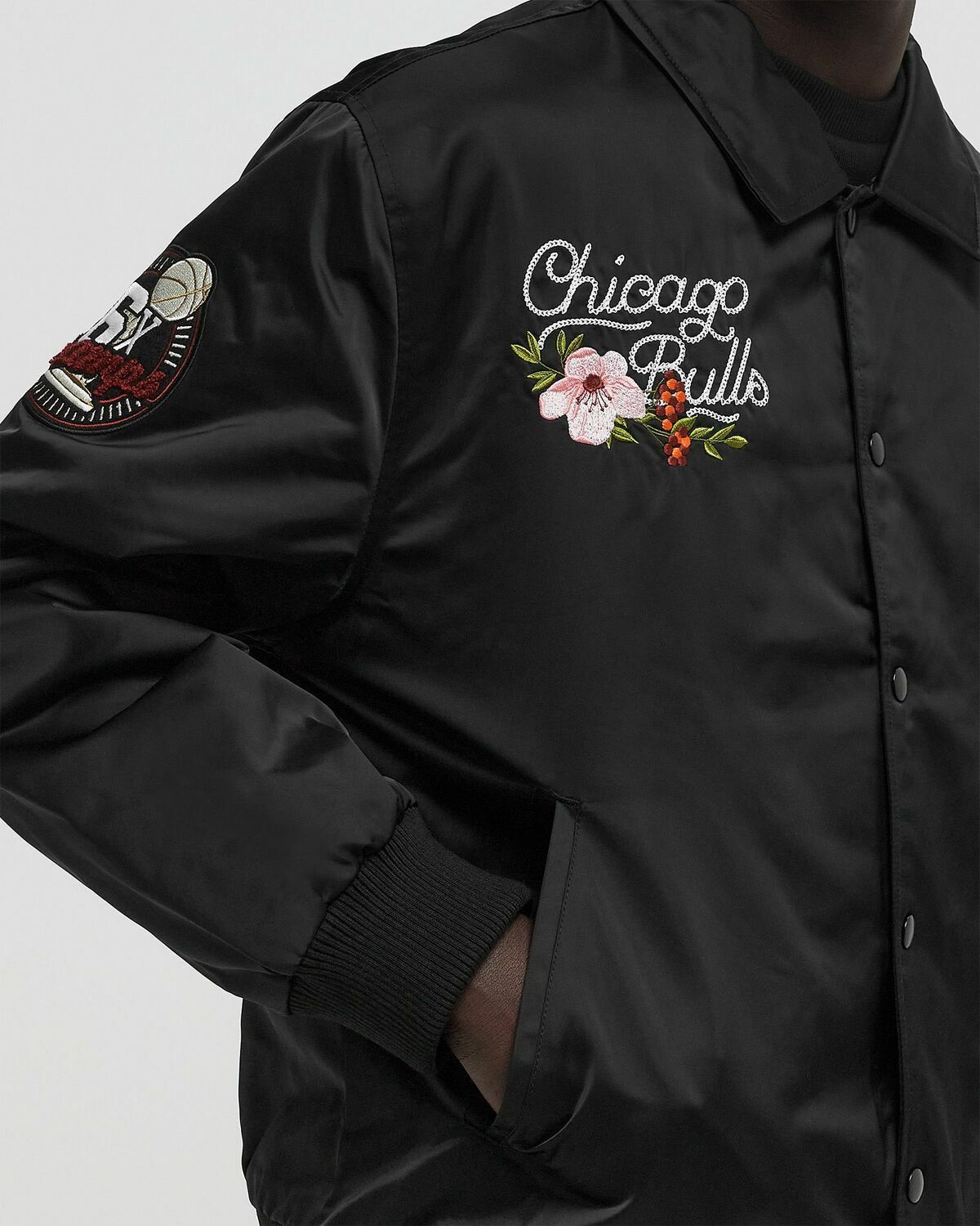 New Era NBA FLORAL SATIN JACKET CHICAGO BULLS Black Mens Overshirts ...