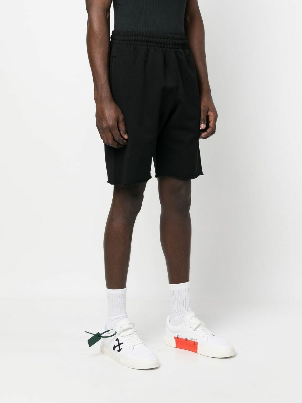 OFF-WHITE - Wave Outline Diagonal Shorts Off-White