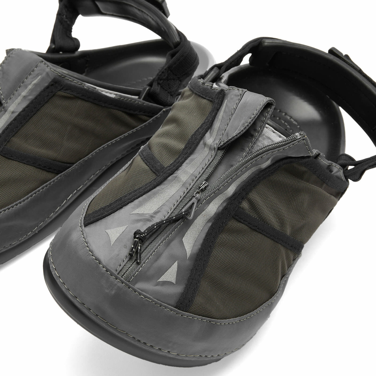 Crocs Running Vest Clog in Black Crocs