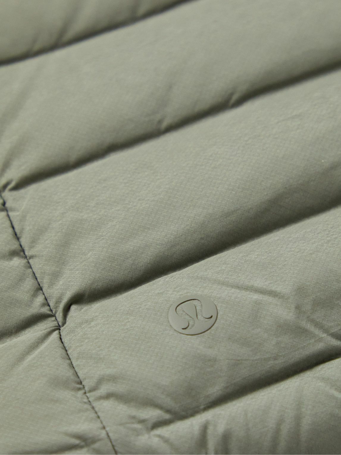 Lululemon - Navigation Quilted Shell Down Jacket - Gray Lululemon