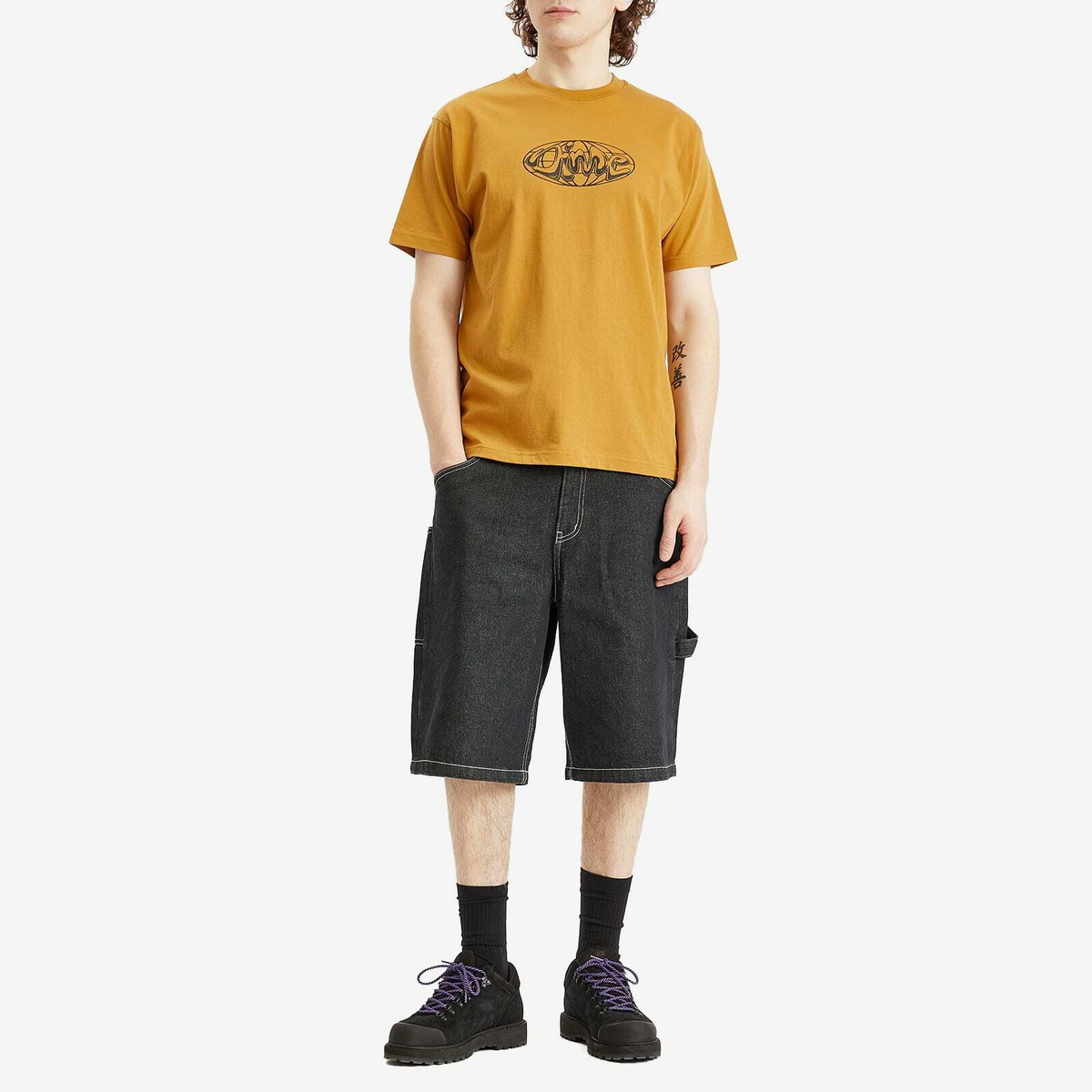 Dime Men's Globe T-Shirt in Coffee Dime